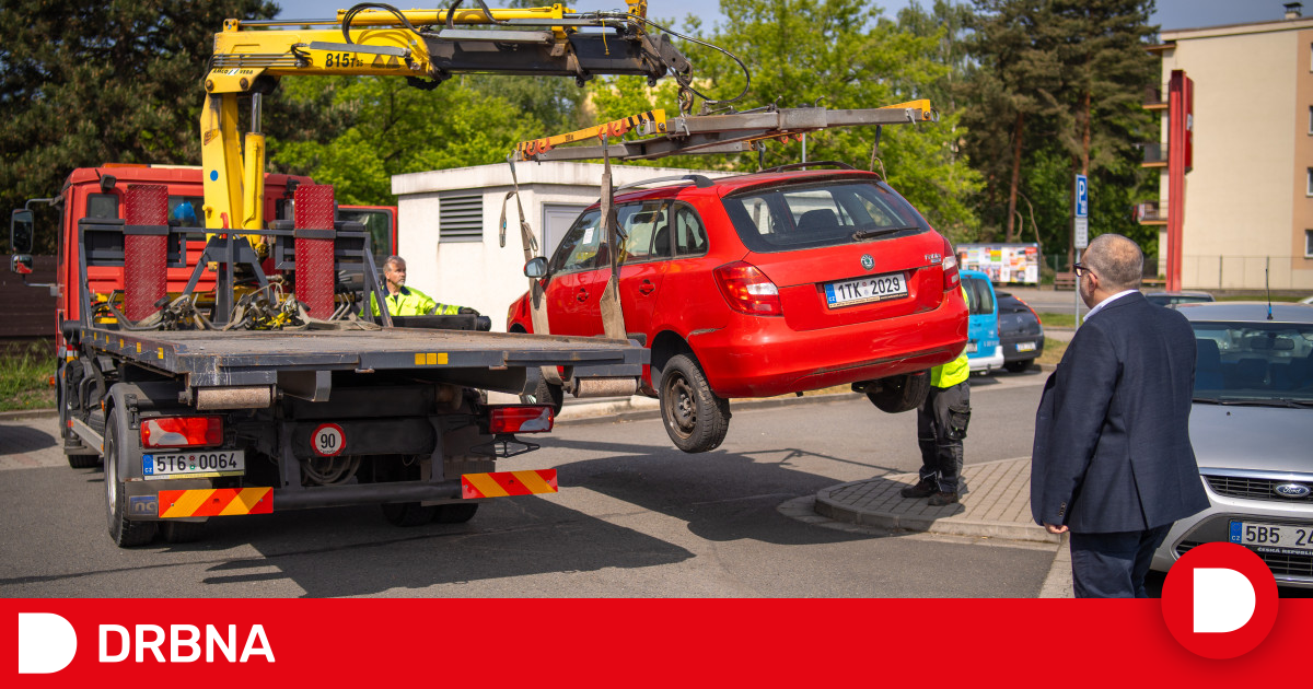 Frýdek-Místek přitvrzuje v boji s autovraky. Chystá dražby a má nové ...